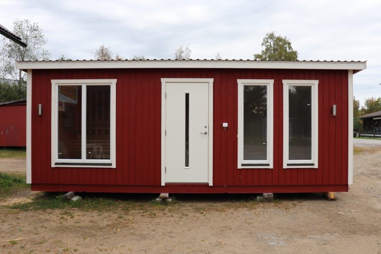 Komplett bastu, ingen byggsats i funkisstil, nyckelfärdig vedeldad bastu